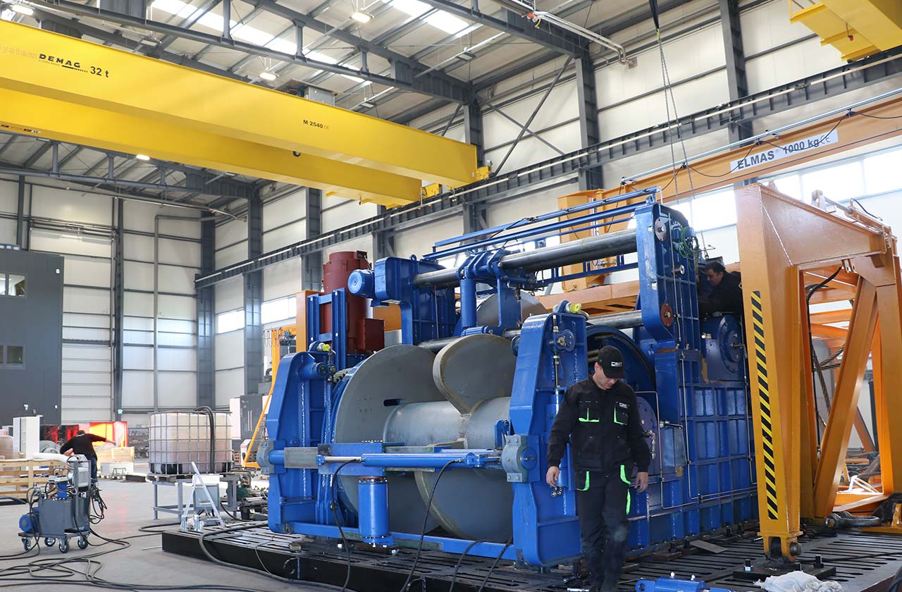 Anchor Handling Winches -DMT Marine Equipment