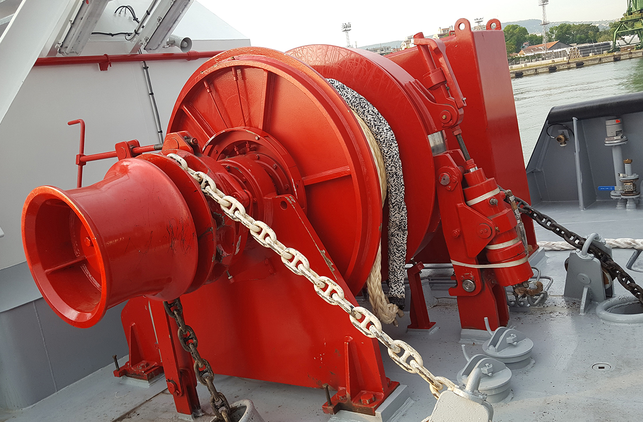 Anchor Towing Winches - Ensuring reliable towing operations