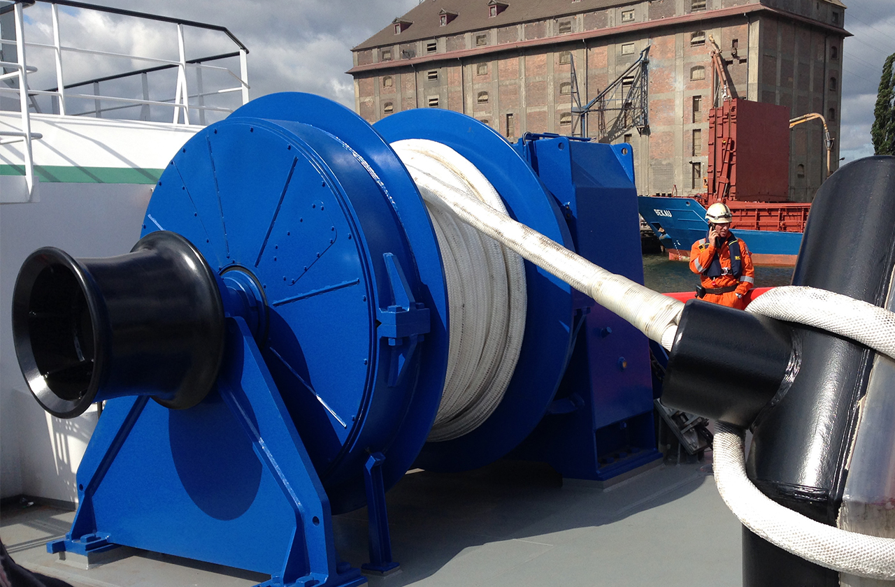 Anchor Towing Winches - Ensuring reliable towing operations