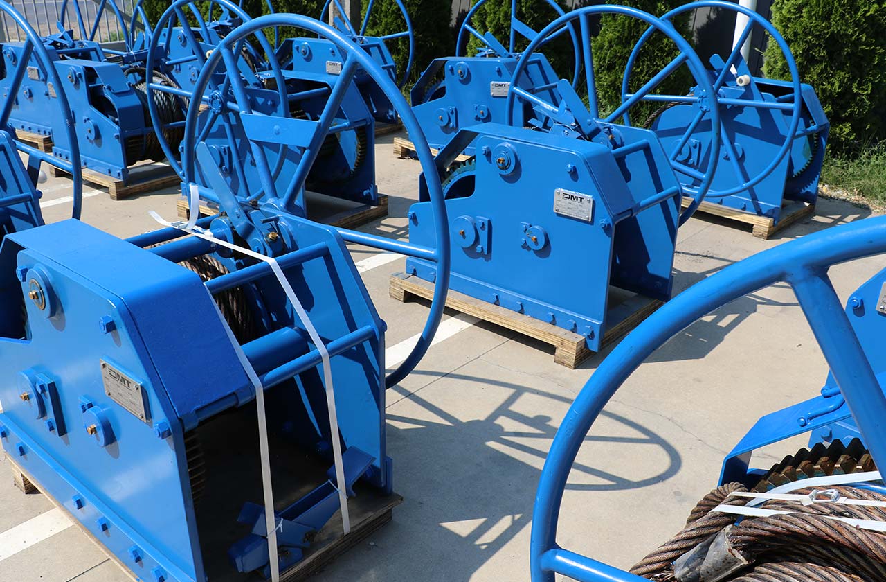Coupling Winches - DMT MARINE EQUIPMENT