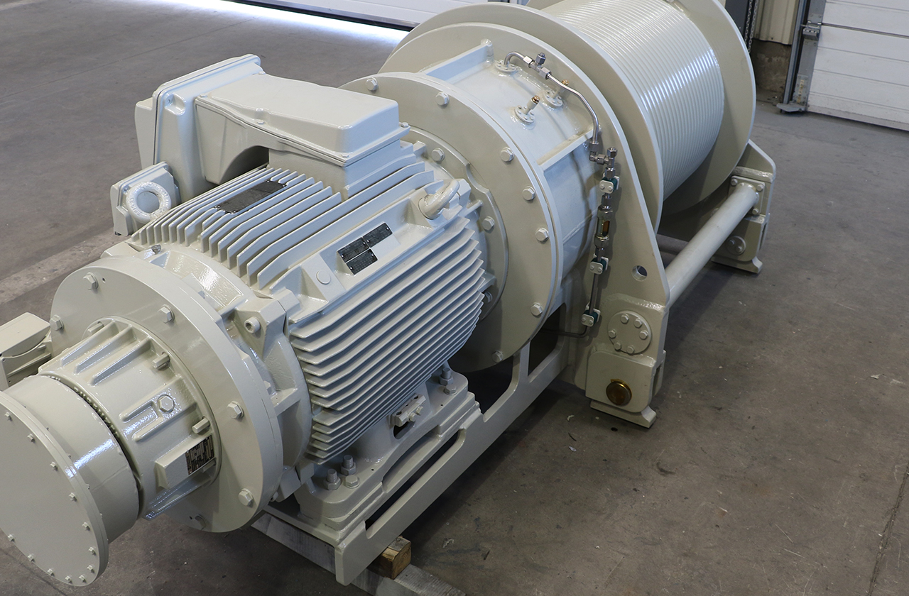 Boom Guy Winches - Ensuring safety during cargo operations