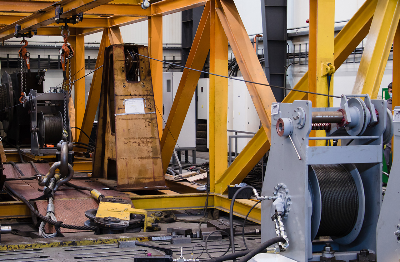 Inhaul Winches - Precise control during complex sea operations