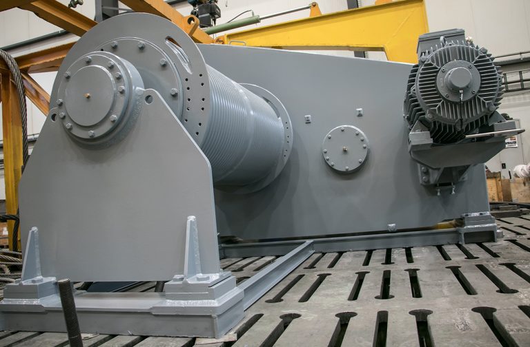 Lifting Winches - Reliable and safe for maritime applications