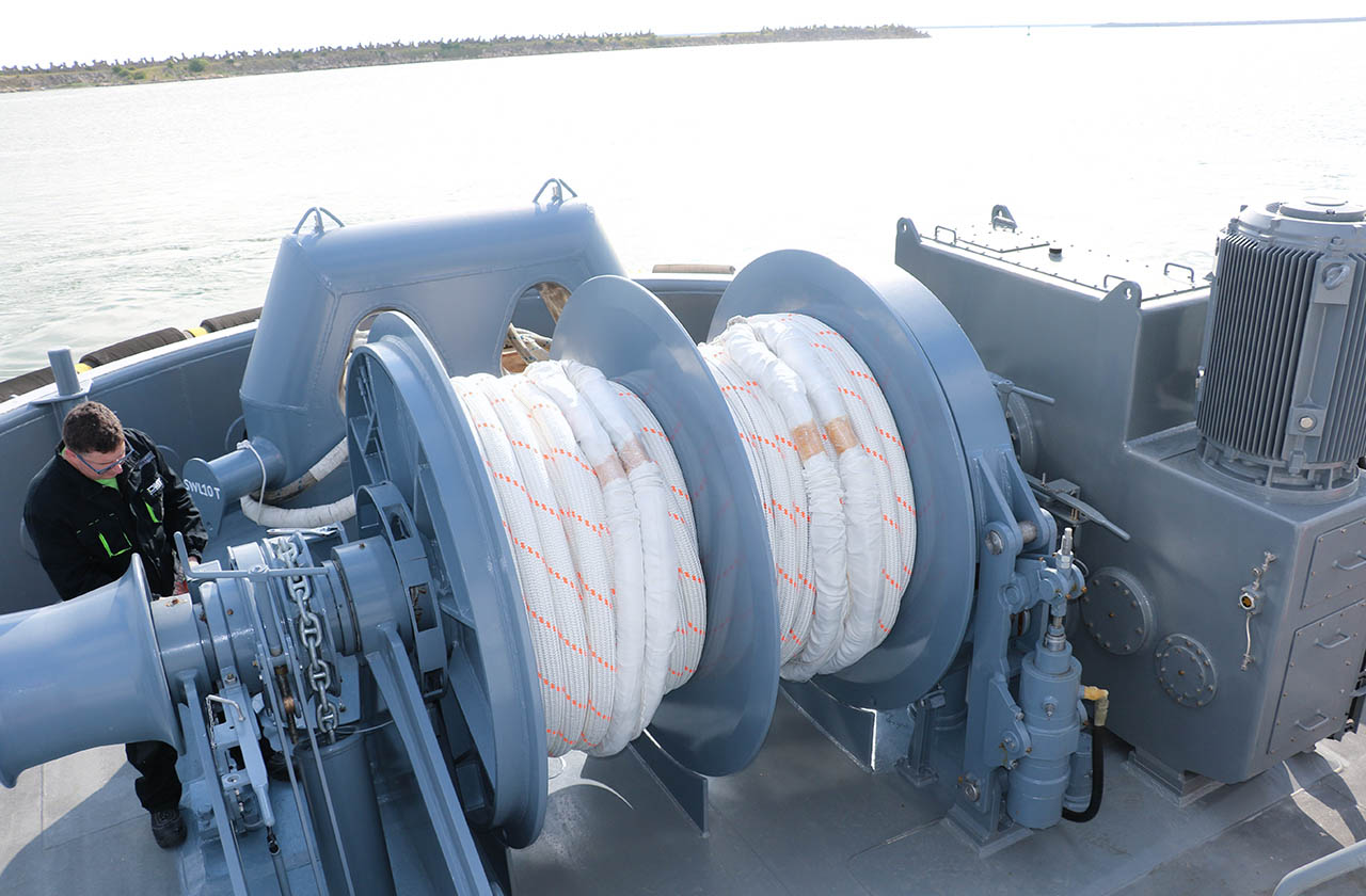 Navy Vessels - Rigorous in-house testing for DMT deck fittings